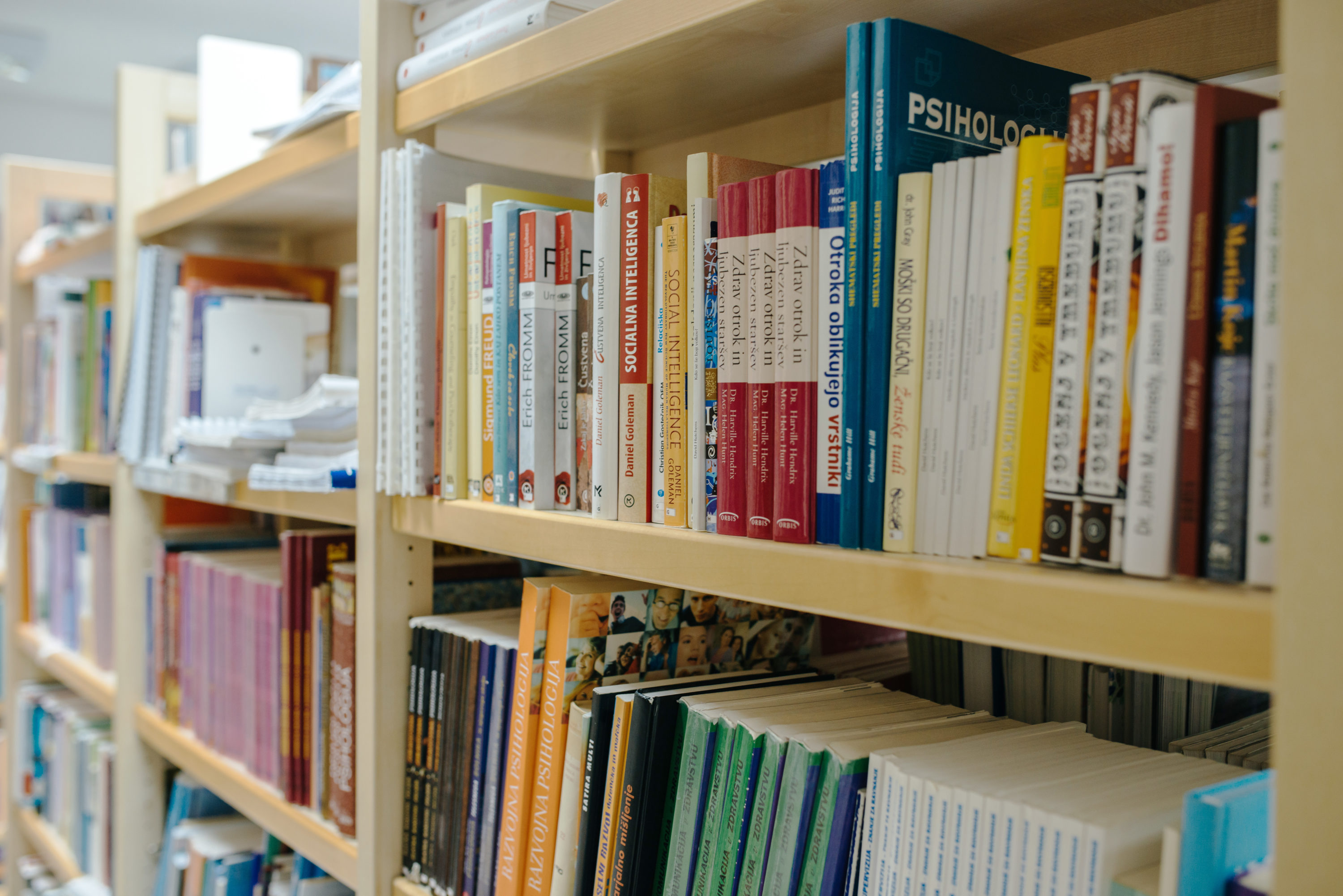 LIBRARY CLOSURE NOTICE - Fakulteta za vede o zdravju